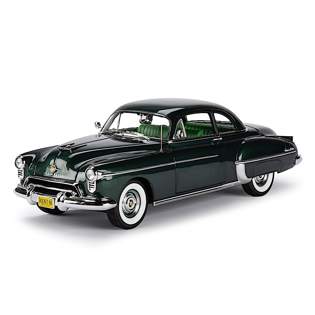1950 Oldsmobile Rocket 88 1:18-Scale Diecast Car With An Ivy Green ...